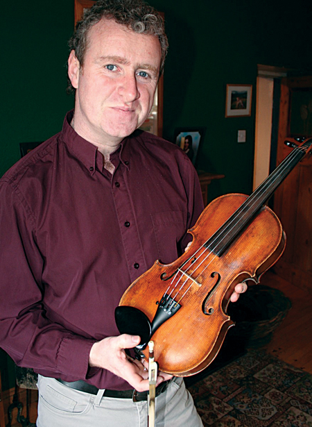 Advertiser.ie - From London to The Crane with fiddle great John Carty