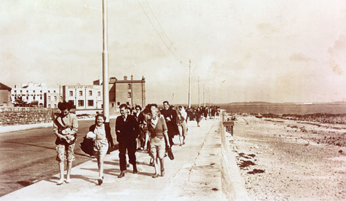 Advertiser.ie - Salthill Prom in the fifties