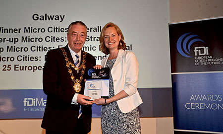 Advertiser.ie - Mayor and city manager accept Best Overall Micro City ...