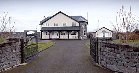 Advertiser.ie - An exquisite country home in Corrandulla