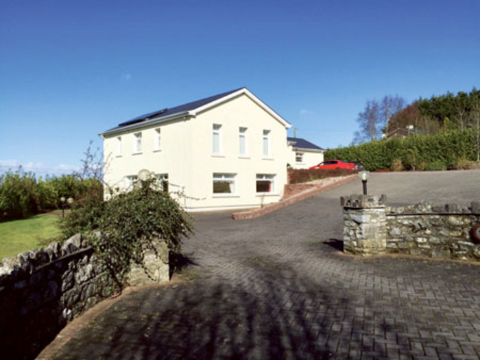 Advertiser.ie - Spectacular views of Lough Ree in Ballykeeran