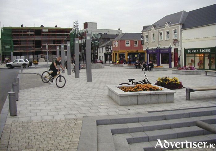 Advertiser.ie - Mayo Day celebrations in Castlebar