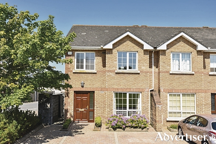 Advertiser.ie - End of terrace home in a convenient location