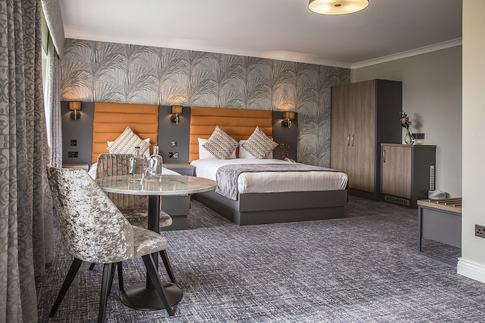 Advertiser.ie - Experience the magic of the season at the Diamond Coast ...