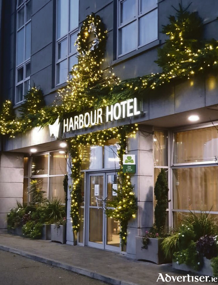 Advertiser.ie - Enjoy a festive treat at the Harbour Hotel this Christmas