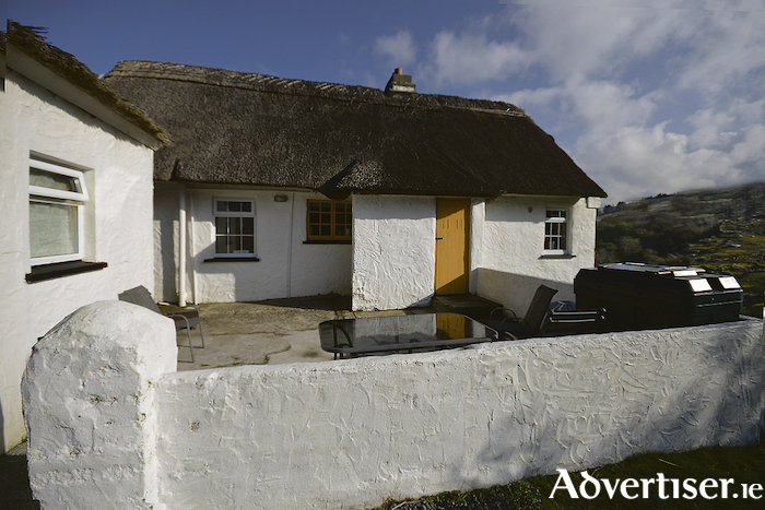 Advertiser.ie - Cluster of six traditional thatched holiday cottages in ...