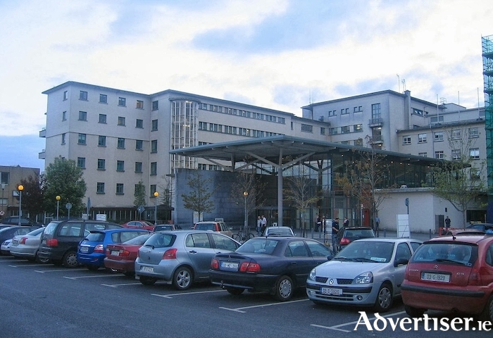 Advertiser.ie - ICU numbers being monitored in west's hospitals, says ...
