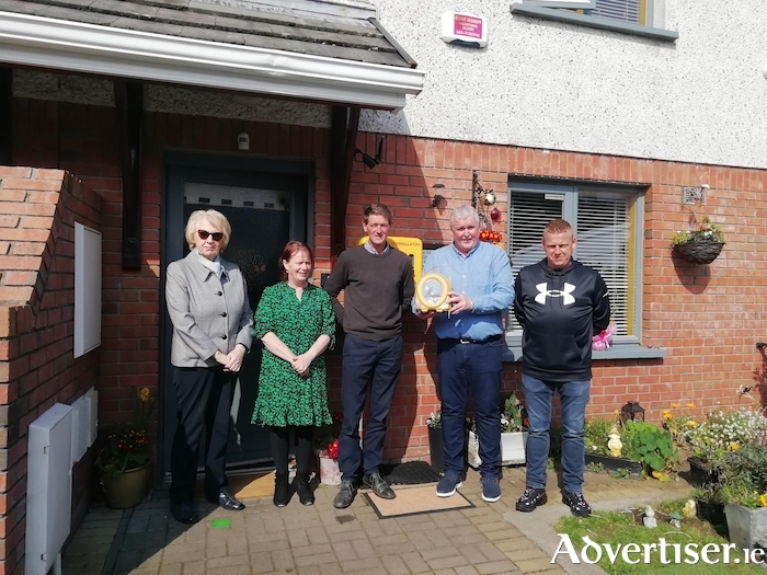 Advertiser.ie - New defibrillator installed for Merlin estates
