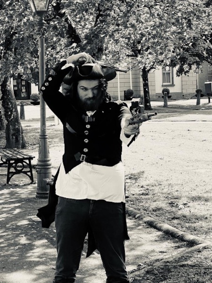 Advertiser.ie - Captain Gallagher – Highwayman