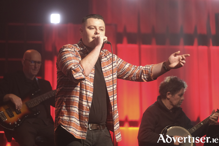 Advertiser.ie - Belmullet country singer Seán Fahy reaches final