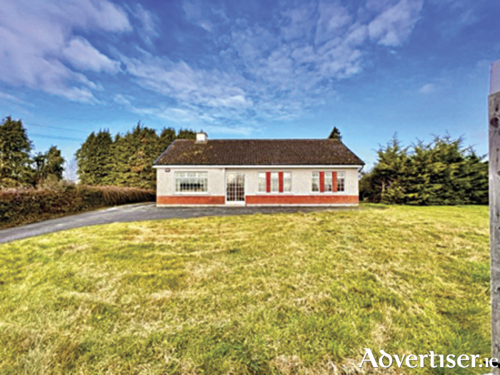 Advertiser.ie - Classic and stylish Ballycumber bungalow offers buyer ...