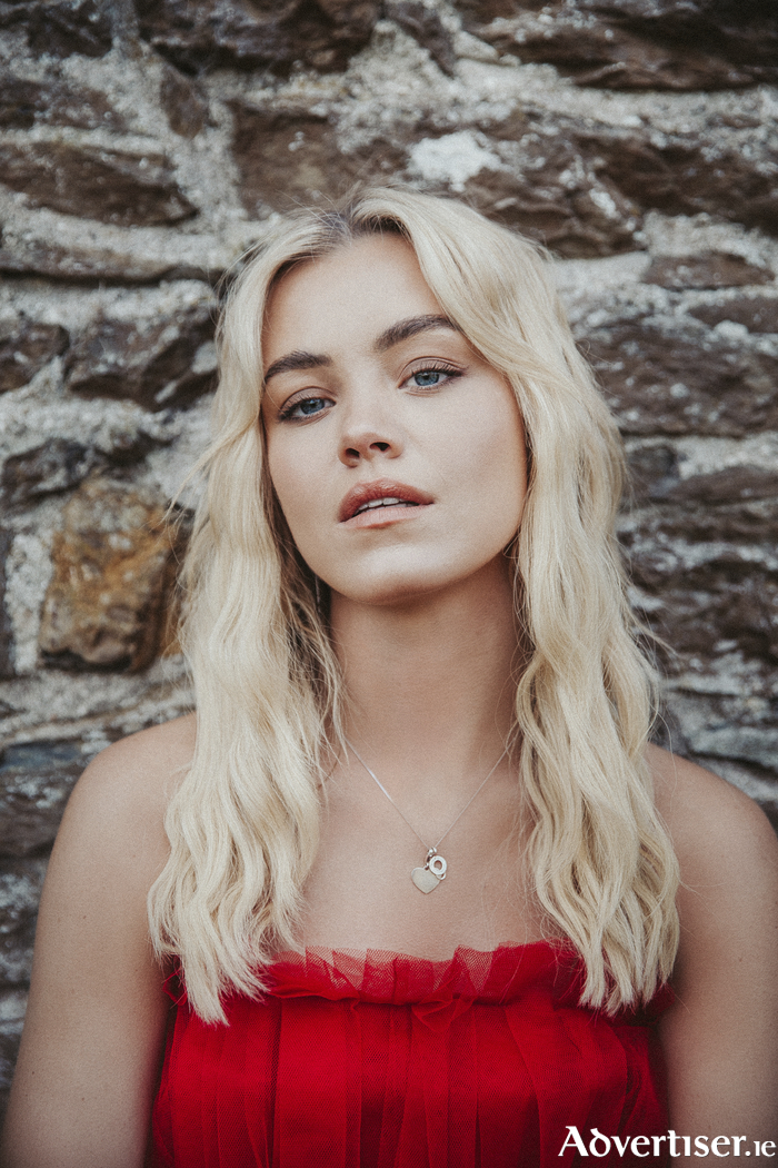 Advertiser.ie - Pop sensation Lea Heart to play Monroe’s Live after new ...