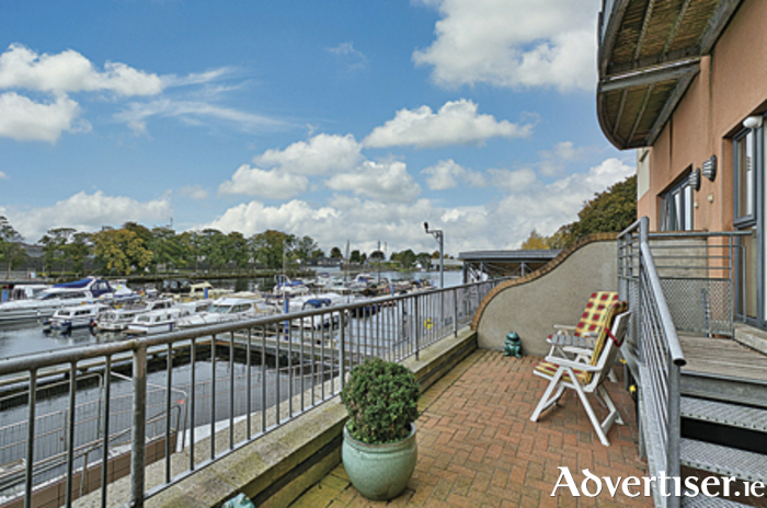 Advertiser.ie - Well presented Silver Quay apartment offers spectacular ...