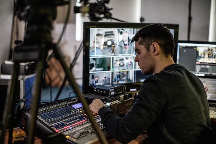 Advertiser.ie - GRETB - empowering growth through education and training